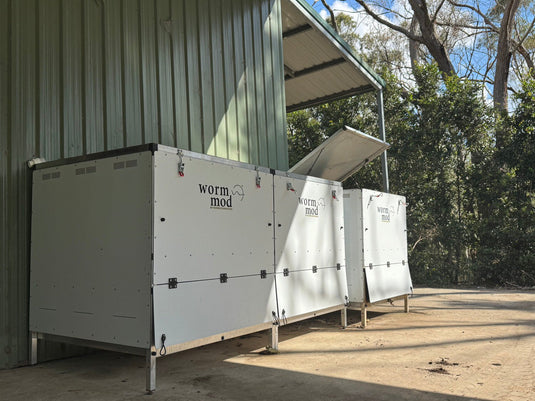 Home - Worms Downunder - Large scale worm farms and worm cast extract